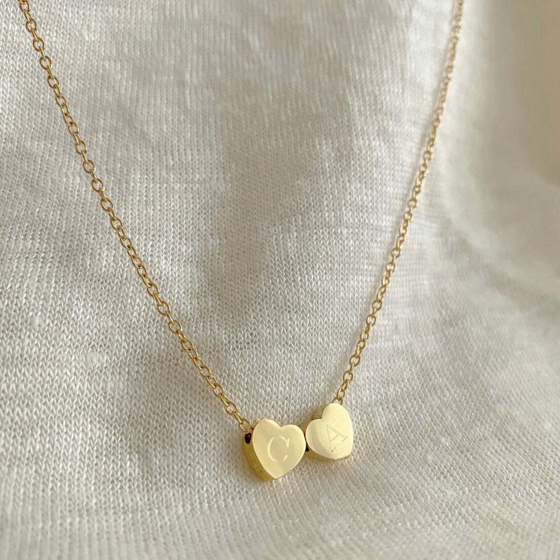 Hartjes Gravure Ketting - Goud - Saint Clairmont